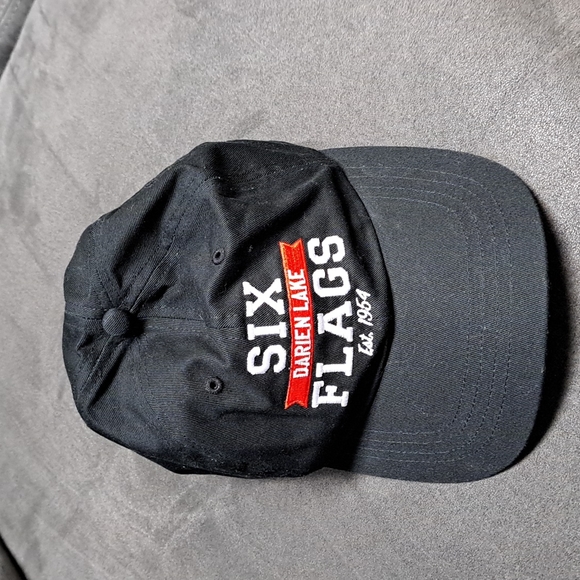 Six Flags | Accessories | Six Flags Darien Lake Ball Cap | Poshmark